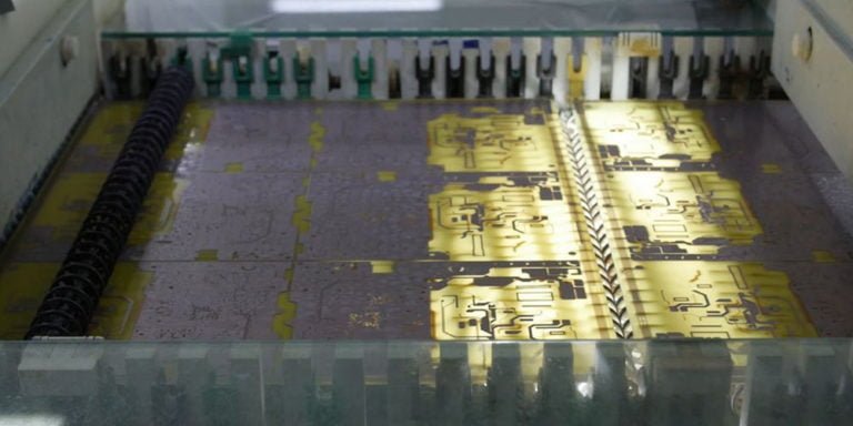 A Detailed Guide to the PCB Manufacturing Process - MOKO
