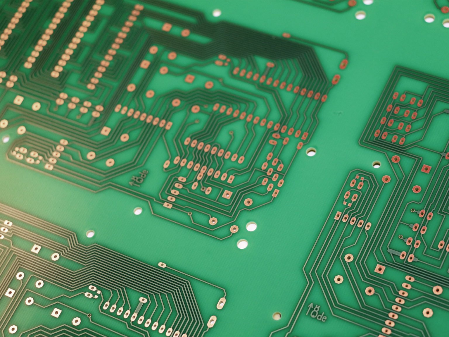 A Detailed Guide to the PCB Manufacturing Process - MOKO
